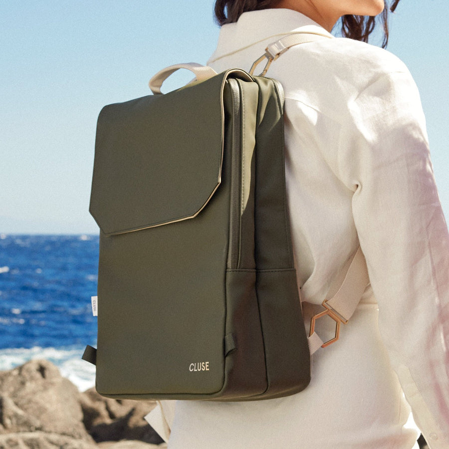 CLUSE Le Réversible backpack CX03505 Dark green/Sand - Official CLUSE Store
